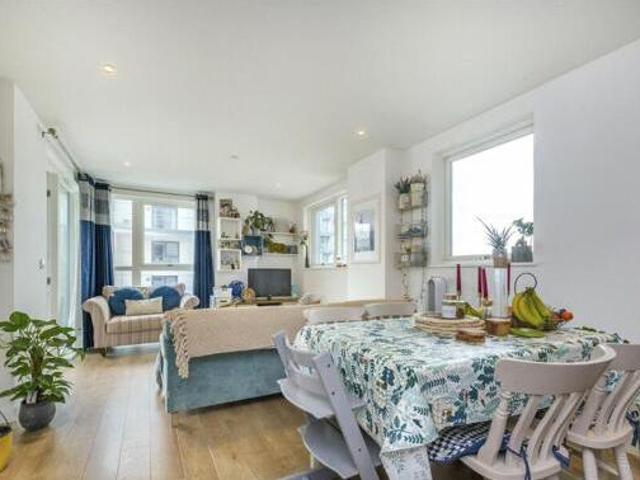 2 Bedroom Flat For Rent In Canary Wharf