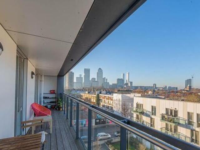 2 Bedroom Flat For Rent In Canary Wharf, London