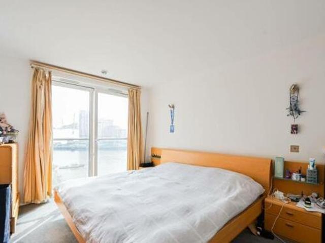 2 Bedroom Flat For Rent In Canary Wharf, London