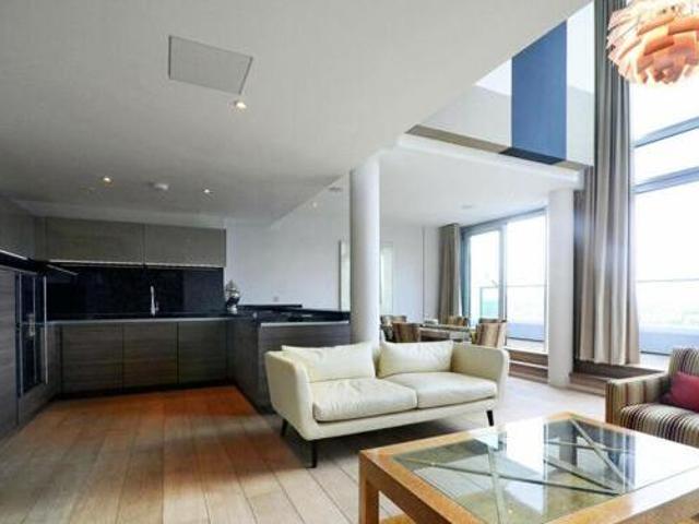 2 Bedroom Flat For Rent In Canary Wharf, London