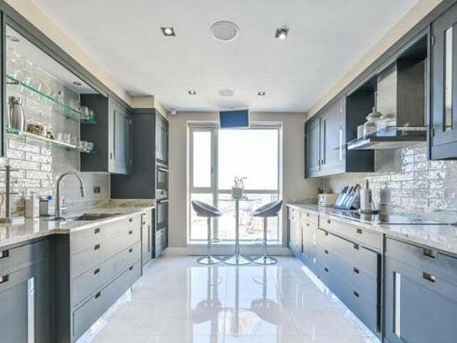 2 Bedroom Flat For Rent In Canary Wharf, London