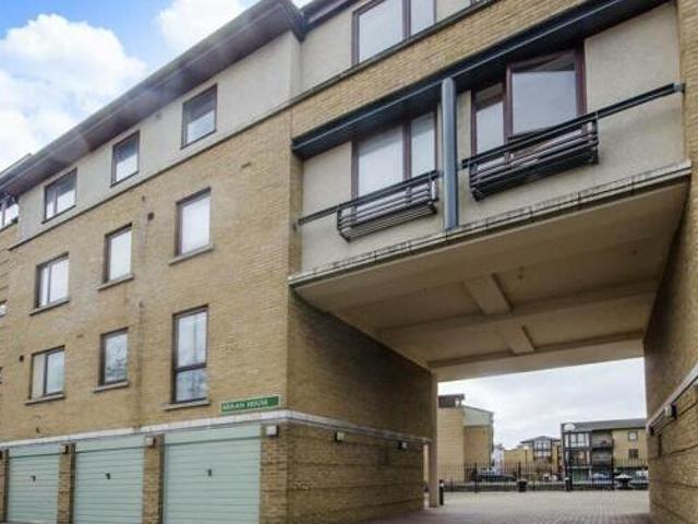 2 Bedroom Flat For Rent In Canary Wharf, London
