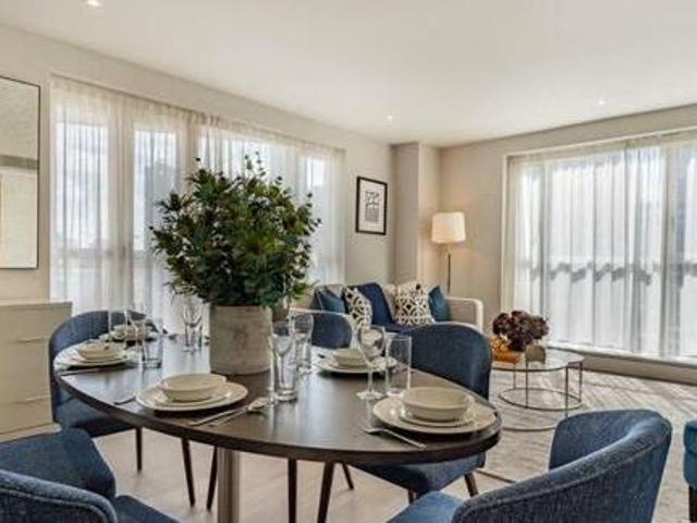 2 Bedroom Flat For Rent In Canary Wharf, London