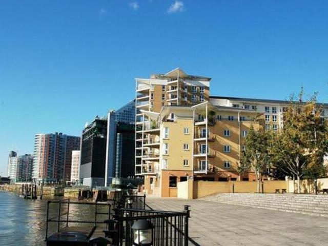2 Bedroom Flat For Rent In Canary Wharf, London