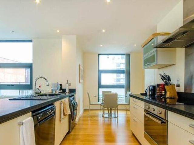 2 Bedroom Flat For Rent In Canary Wharf, London