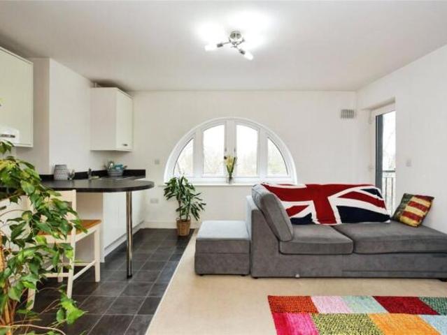 2 bedroom flat for rent in Cannons Wharf, Tonbridge, TN9