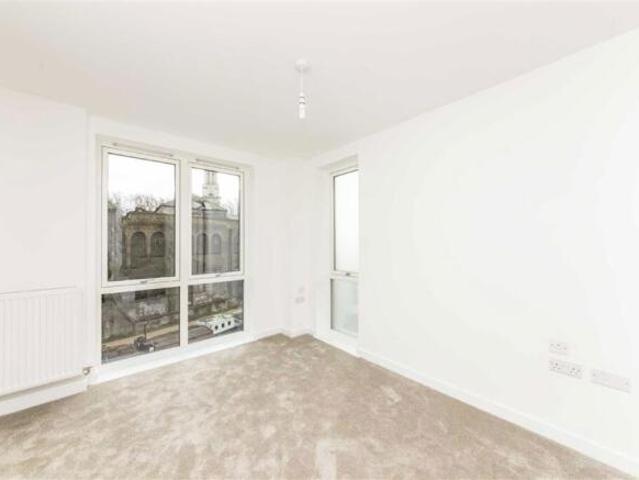 2 bedroom flat for rent in Canoe Walk, Limehouse, E14