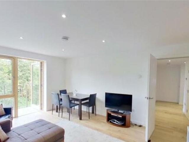 2 Bedroom Flat For Rent In Canonmills, Edinburgh
