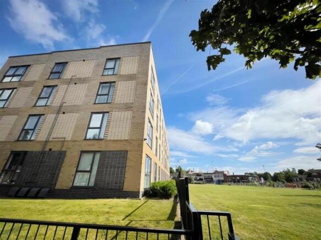 2 bedroom flat for rent in Cadbury House, 34 St Lukes Road, Birmingham B5