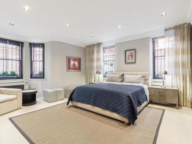 2 bedroom flat for rent in Cadogan Square, London, SW1X