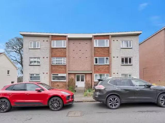 2 bedroom flat for rent in Caiystane Gardens, Edinburgh, EH10