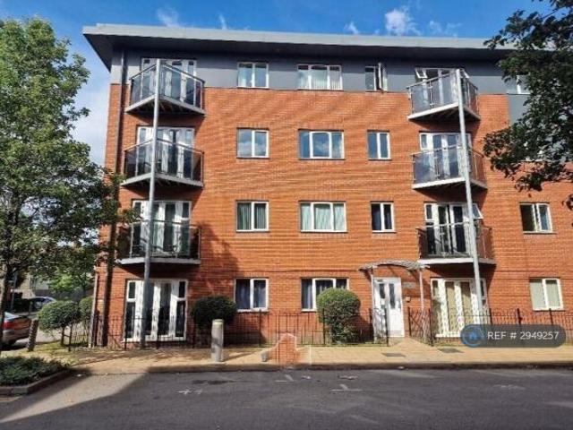 2 bedroom flat for rent in Caister Hall, Coventry, CV1