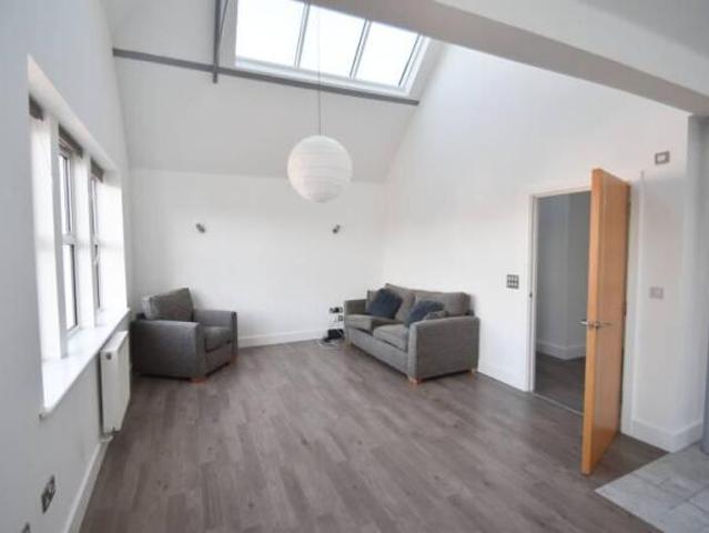 2 bedroom flat for rent in Calverley Walk, Eastbourne, East Sussex, BN21