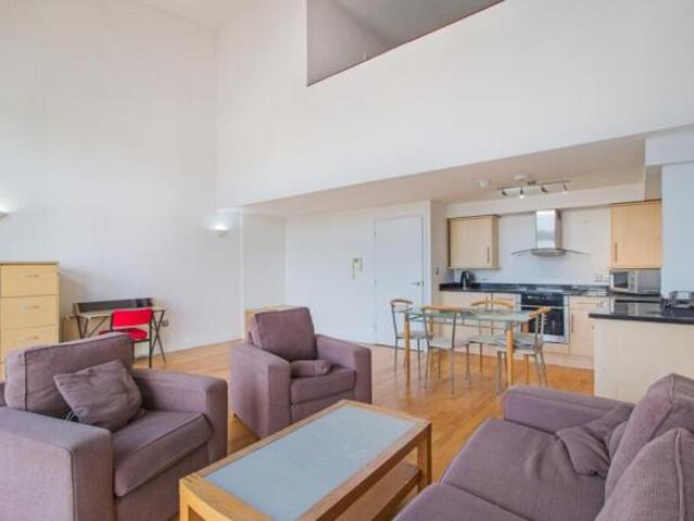2 bedroom flat for rent in Calderwood Street London SE18