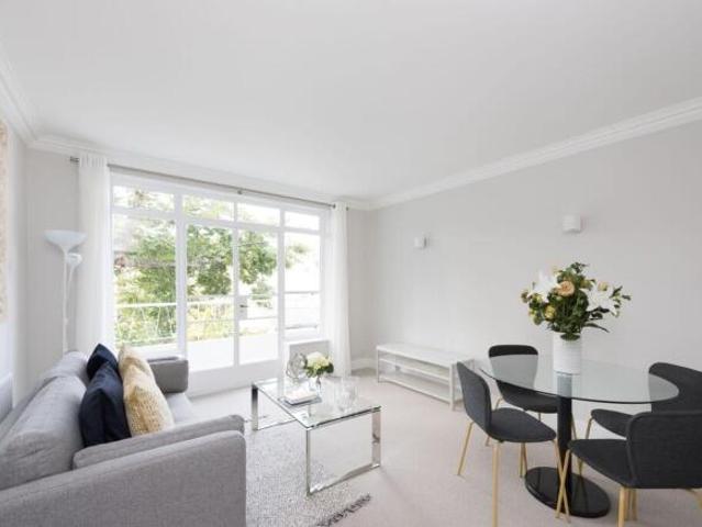 2 bedroom flat for rent in Callow Street, Chelsea, London, SW3