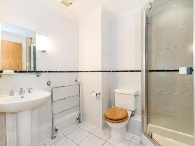 2 bedroom flat for rent in Capital Wharf, Wapping High Street, London, E1W