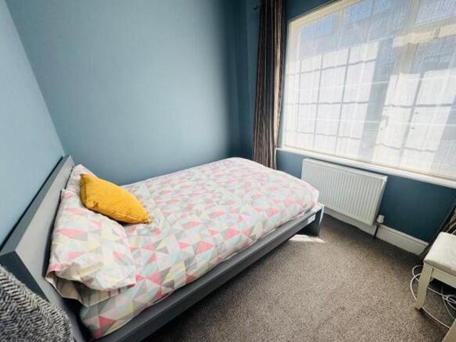 2 bedroom flat for rent in Cardiff Road, Luton, Bedfordshire, LU1