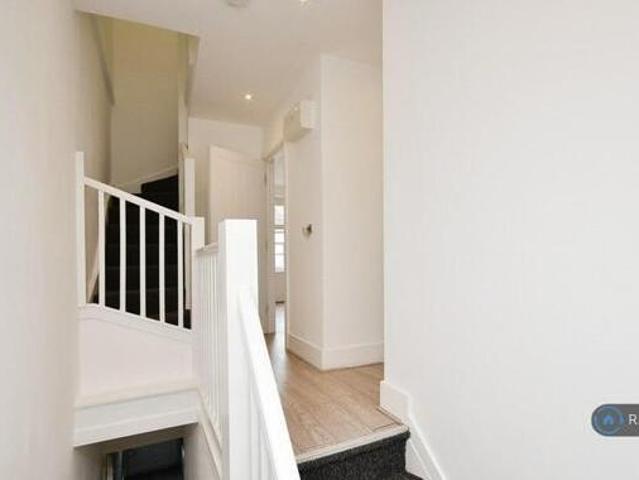 2 Bedroom Flat For Rent In Cardiff