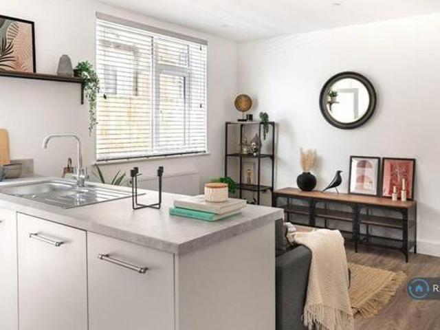 2 Bedroom Flat For Rent In Cardiff