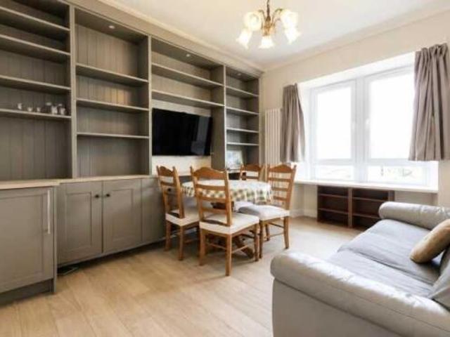 2 bedroom flat for rent in Cardross Street, Dennistoun, Glasgow, G31 2DE, G31