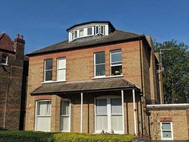 2 bedroom flat for rent in Carleton Road London N7