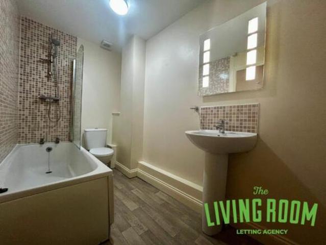 2 bedroom flat for rent in Carlisle Street, Splott, Cardiff, CF24