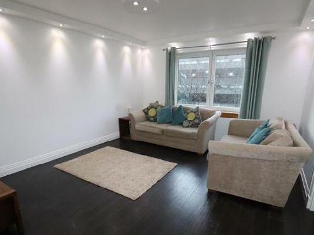 2 Bedroom Flat For Rent In Carlton Court