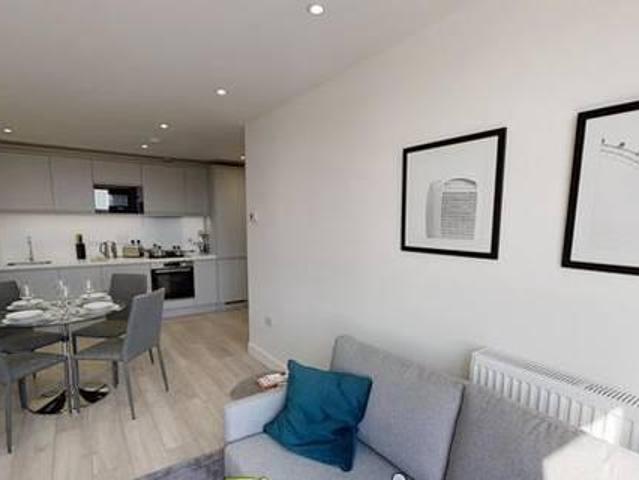 2 bedroom flat for rent in Carlton House 101 New London Road Chelmsford Essex CM2