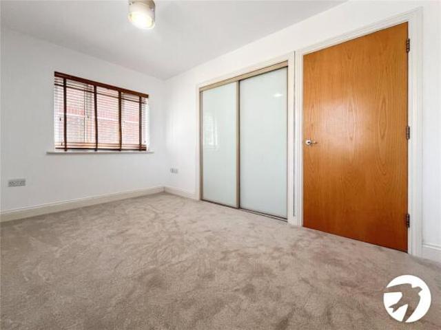 2 bedroom flat for rent in Castlemaine Avenue, Gillingham, Kent, ME7