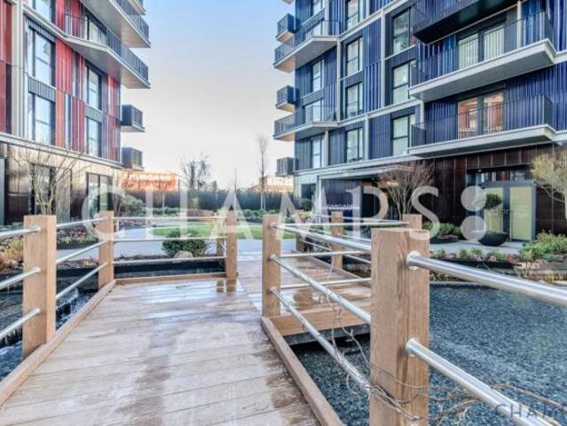 2 bedroom flat for rent in Cascade Way, W12
