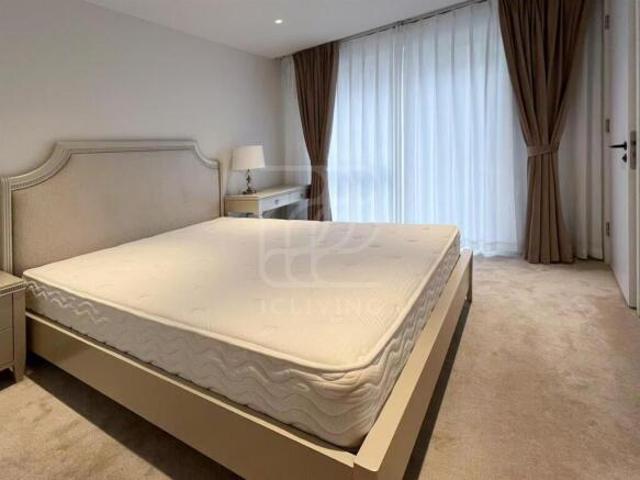 2 bedroom flat for rent in Cascade Way, London, W12