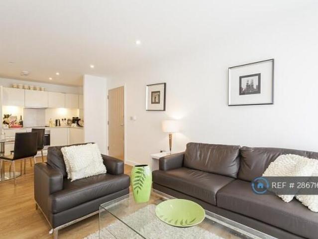 2 bedroom flat for rent in Caspian Wharf, London, E3