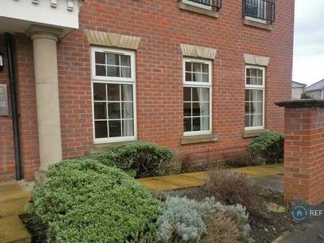 2 bedroom flat for rent in Catcliffe Rotherham S60