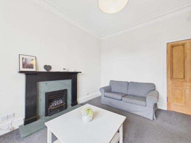 2 bedroom flat for rent in Cathcart Place, Dalry, Edinburgh, EH11
