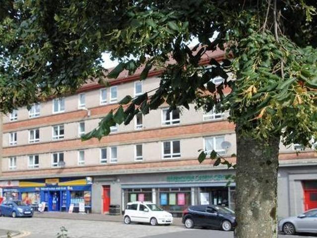 2 bedroom flat for rent in Cathcart Street Greenock UNFURNISHED PA15
