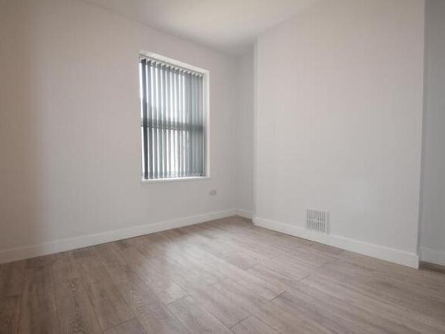 2 bedroom flat for rent in Cathays Terrace, Cathays, CF24