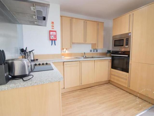 2 bedroom flat for rent in Cathedral Road, Pontcanna, CF11
