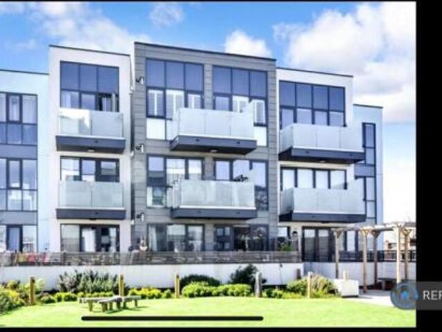 2 bedroom flat for rent in Cavalier Close, Wallington, SM6