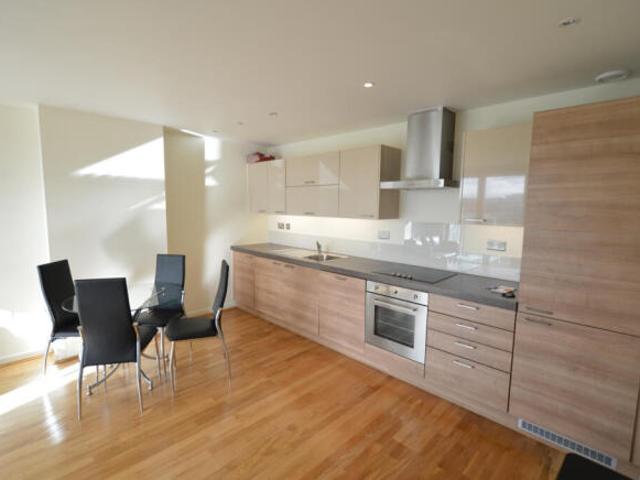 2 bedroom flat for rent in Cavatina Point, 3 Dancers Way, Greenwich, SE8