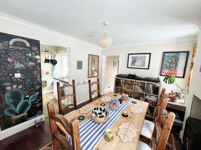 2 bedroom flat for rent in Cavell Road, Oxford, Oxfordshire, OX4