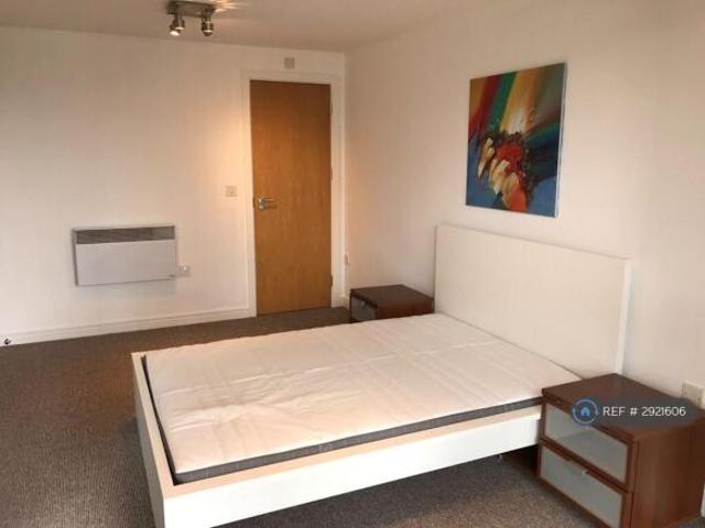 2 bedroom flat for rent in Centenary Plaza, Birmingham, B1