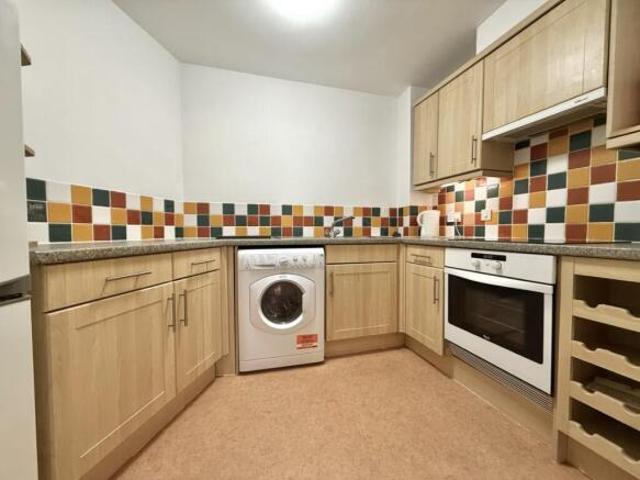 2 bedroom flat for rent in Century Court, Riverside, CF11