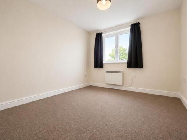 2 bedroom flat for rent in Centurion Court, Rushgrove Street, London, SE18 5DP, SE18
