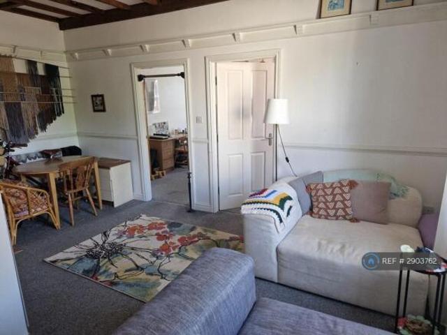 2 bedroom flat for rent in Cecil Street, Chester, CH3