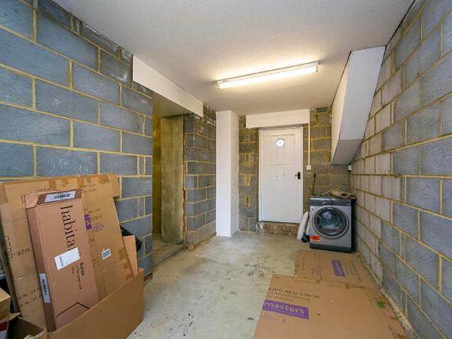 2 bedroom flat for rent in Cedar Terrace, Richmond, TW9
