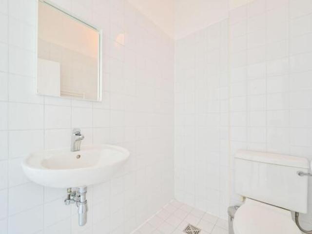 3 bedroom flat for rent in Cervantes Court, Bayswater, London, W2