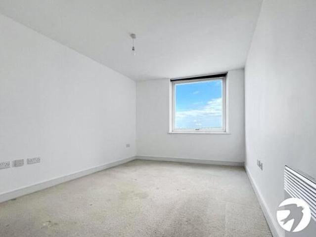 2 bedroom flat for rent in Chatham Quays, Dock Head Road, Chatham, ME4
