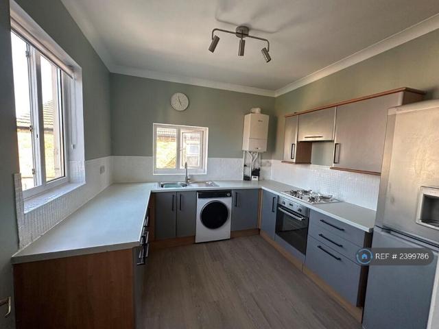2 bedroom flat for rent in Chaucer Road, Bedford, MK40