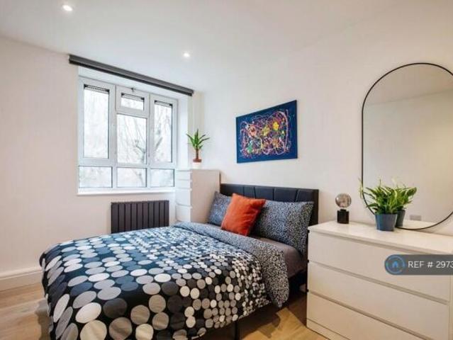 2 bedroom flat for rent in Chagford House, London, E3
