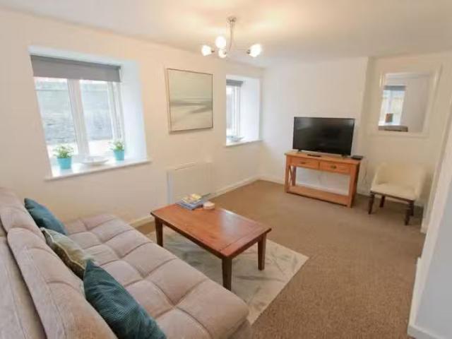 2 bedroom flat for rent in Champion Court, Champion Square, St.